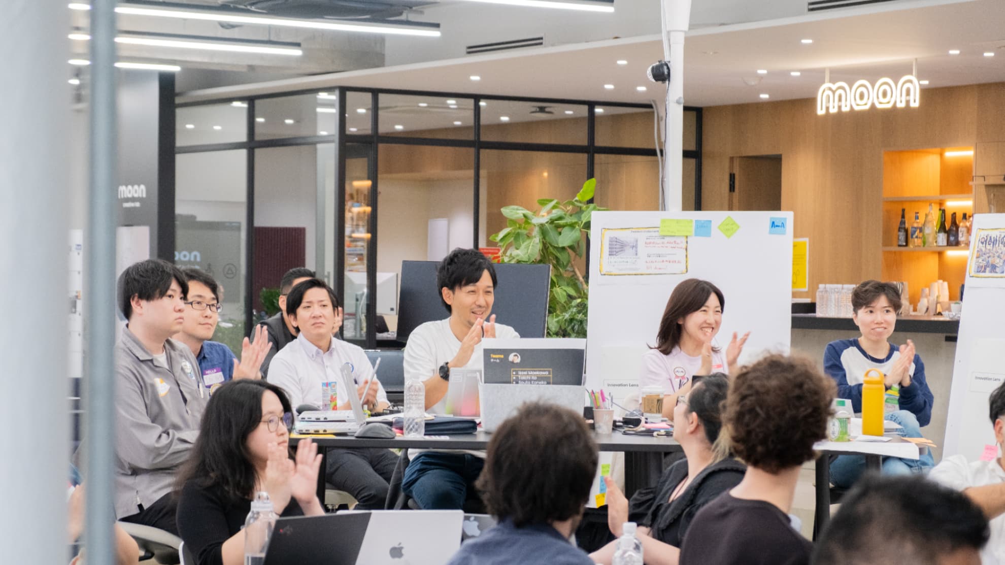 ファシリテーター実践ガイド：参加者の目が輝く魔法の言葉 | Moon Creative Lab